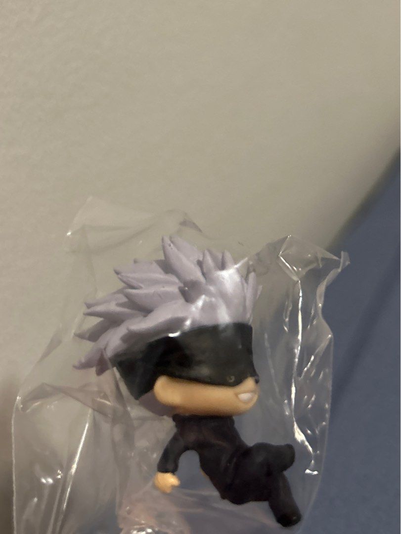 Jujutsu Kaisen Gojo Bandai Cable Holder (Japan Exclusive), Hobbies ...