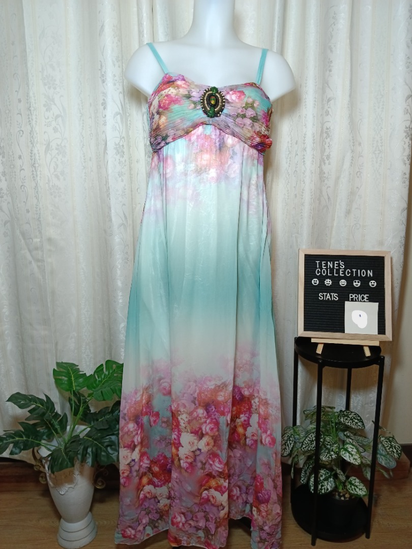 Korean long flowy spaghetti strap maxi dress, Women's Fashion, Dresses ...