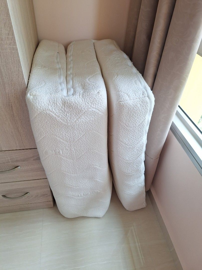 KRAFTER 3-FOLD FUTON POCKET SPRING MATTRESS, Furniture & Home Living ...