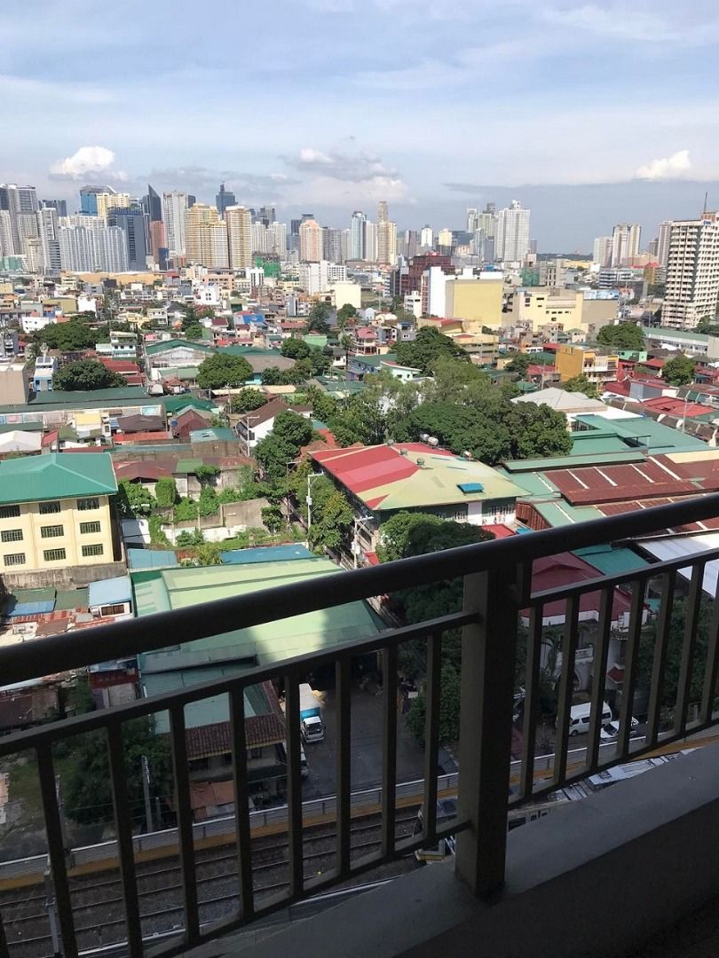 Le Verti Studio with balcony for sale in Taft Ave. Pasay, Property, For ...