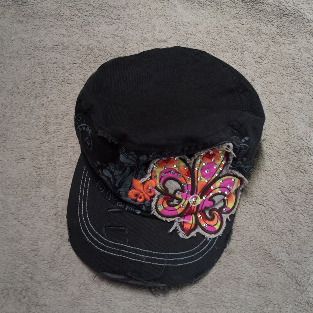 LEADER ORIGINAL VINTAGE CAP, Men's Fashion, Watches & Accessories, Caps ...