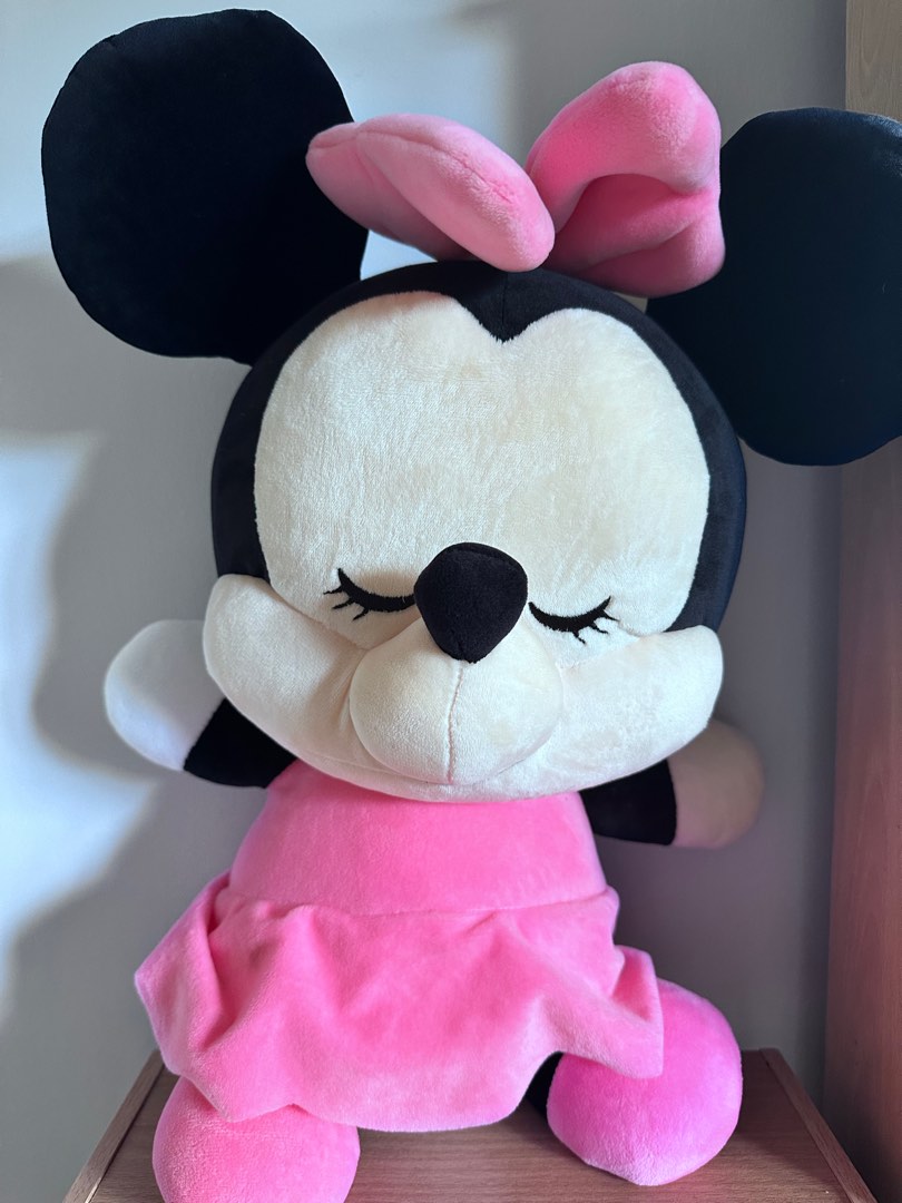 LIKE NEW!! Stuff toy Minnie Mouse Gund, Hobbies & Toys, Toys & Games on ...