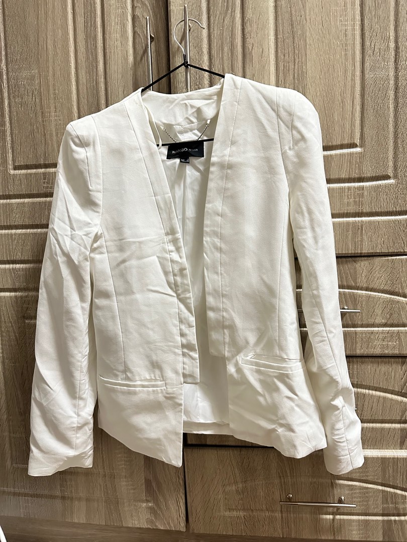 MANGO Coat/Blazer (White), Women's Fashion, Coats, Jackets and Outerwear on Carousell