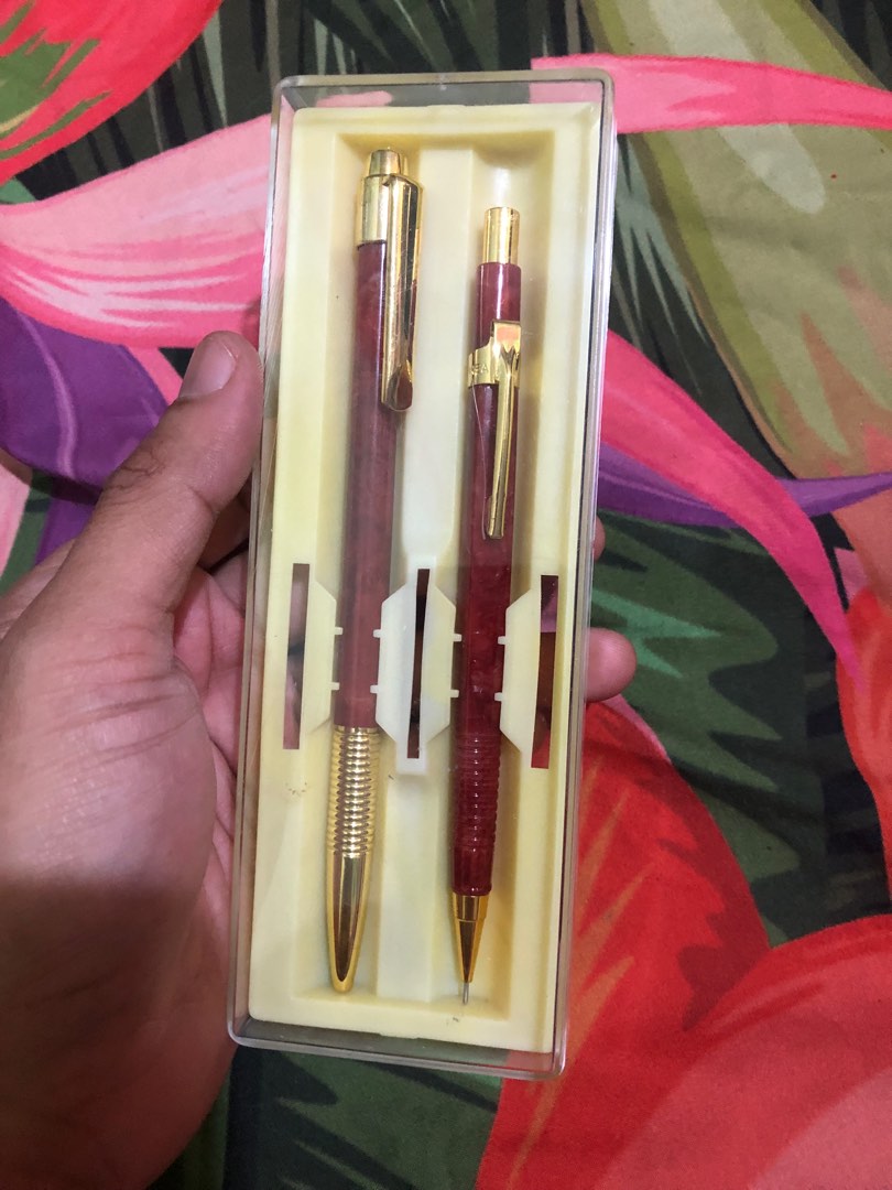 Mechanical pencil and pen set, Hobbies & Toys, Stationary & Craft ...