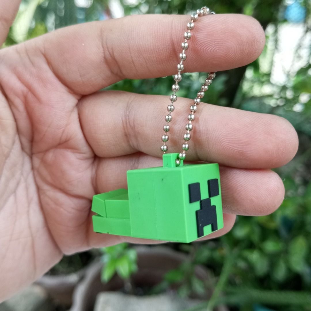 Minecraft Enchanted Creeper Mascot Keychain, Hobbies & Toys, Toys ...