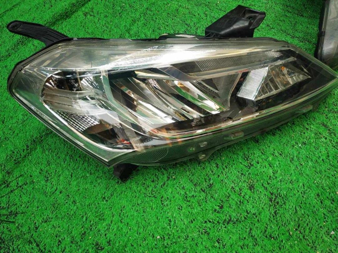 myvi gen 3 2021 headlamp 100% original, Auto Accessories on Carousell