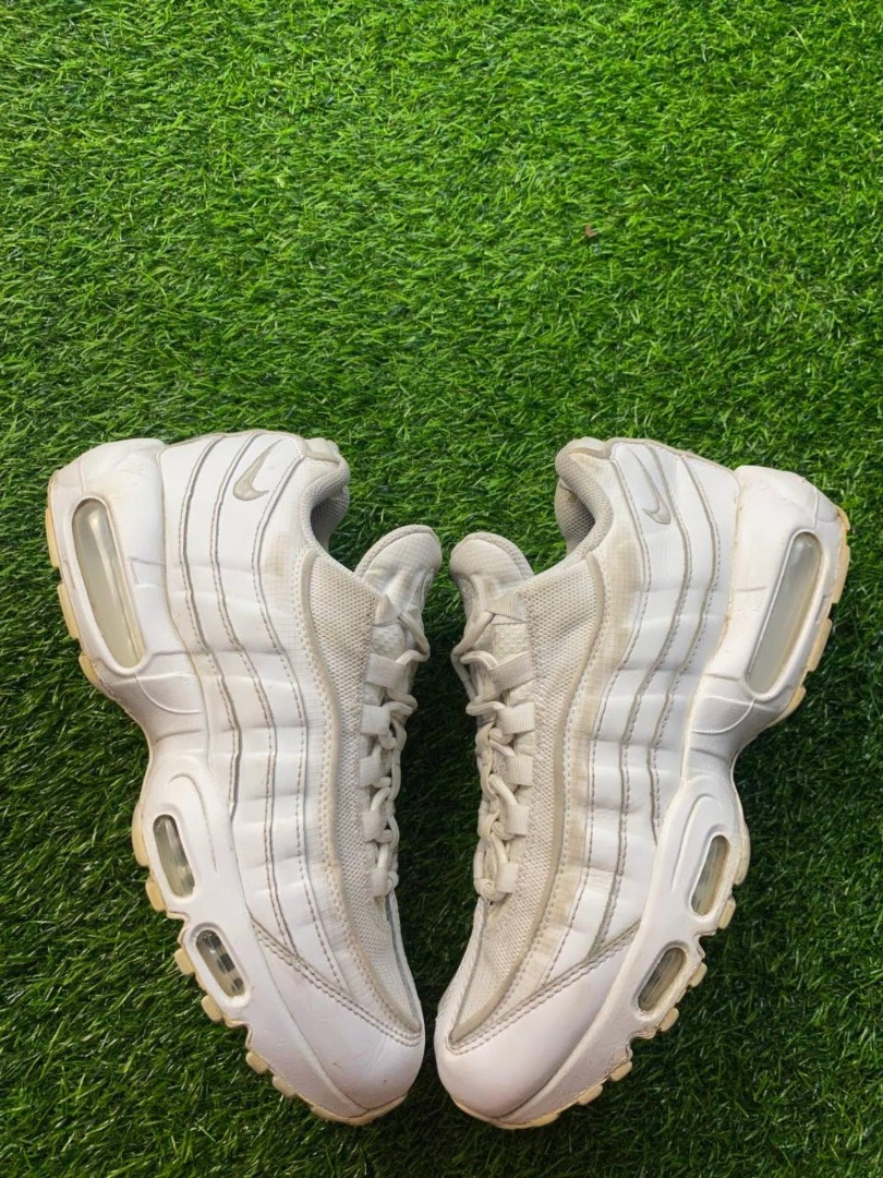Nike Airmax 95 Essential, Men's Fashion, Footwear, Sneakers on Carousell