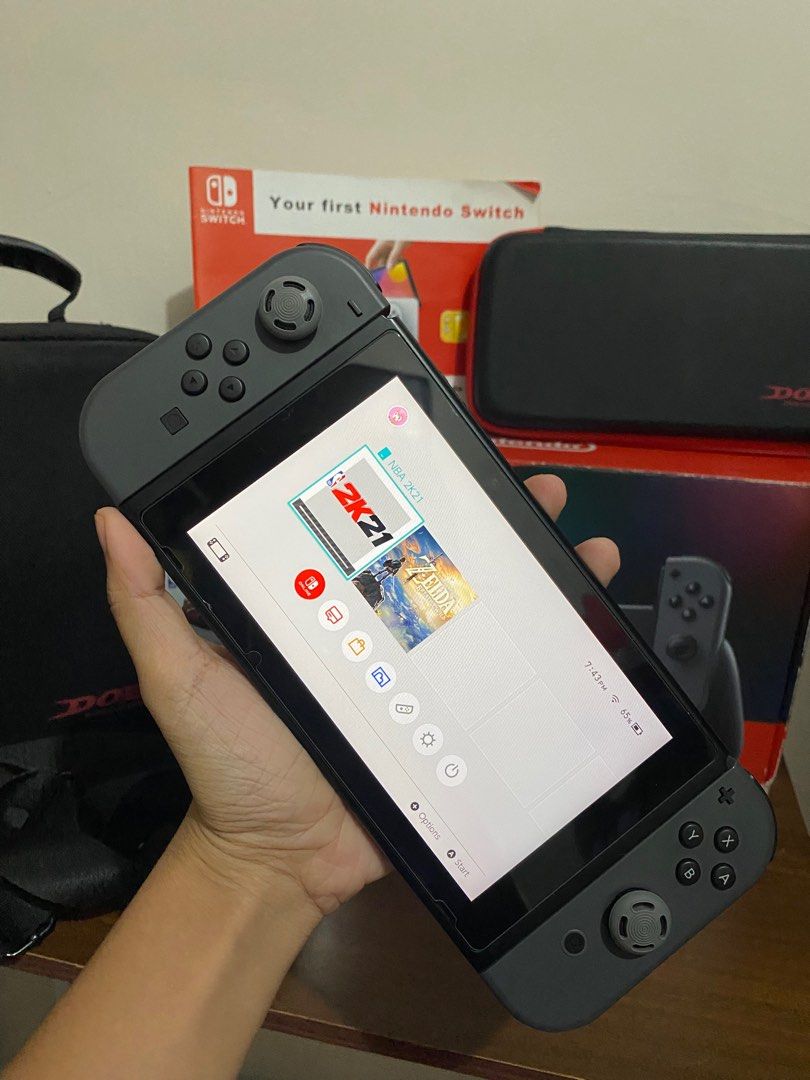 Nintendo switch v2 complete w box, Video Gaming, Video Game Consoles ...