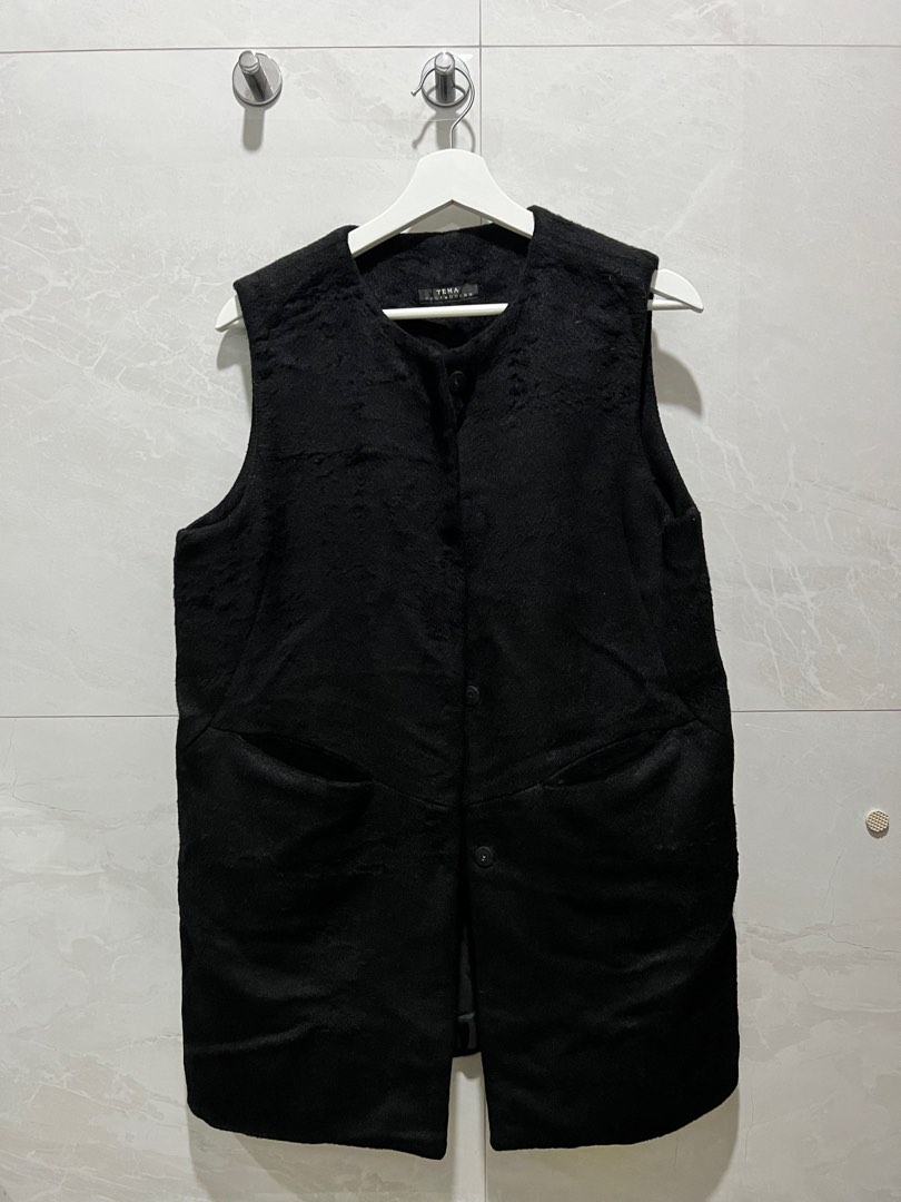 Outer vest wool hitam, Fesyen Wanita, Pakaian Wanita, Baju Luaran di ...