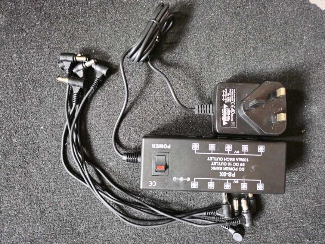 Pedalboard Power Supply, Hobbies & Toys, Music & Media, Musical ...