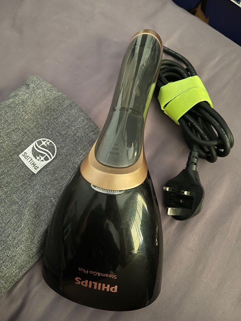 PHILIPS Travel Steamer, TV & Home Appliances, Irons & Steamers on Carousell