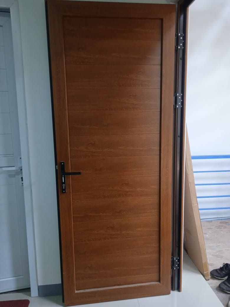 Pintu UPVC Full Premium Warna Coklat Motif Panel Garis Dimensional Urat ...