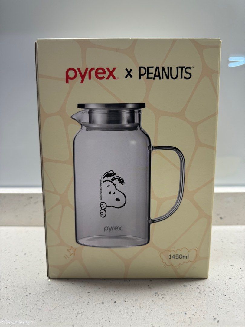 Pyrex x Snoopy Glass Jar 1450ml, Furniture & Home Living, Kitchenware ...