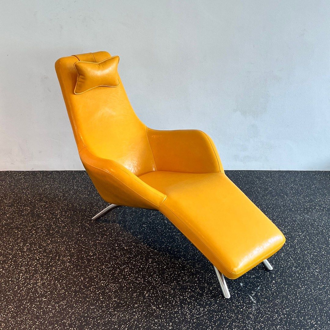 Resting Chair, Furniture & Home Living, Furniture, Chairs on Carousell