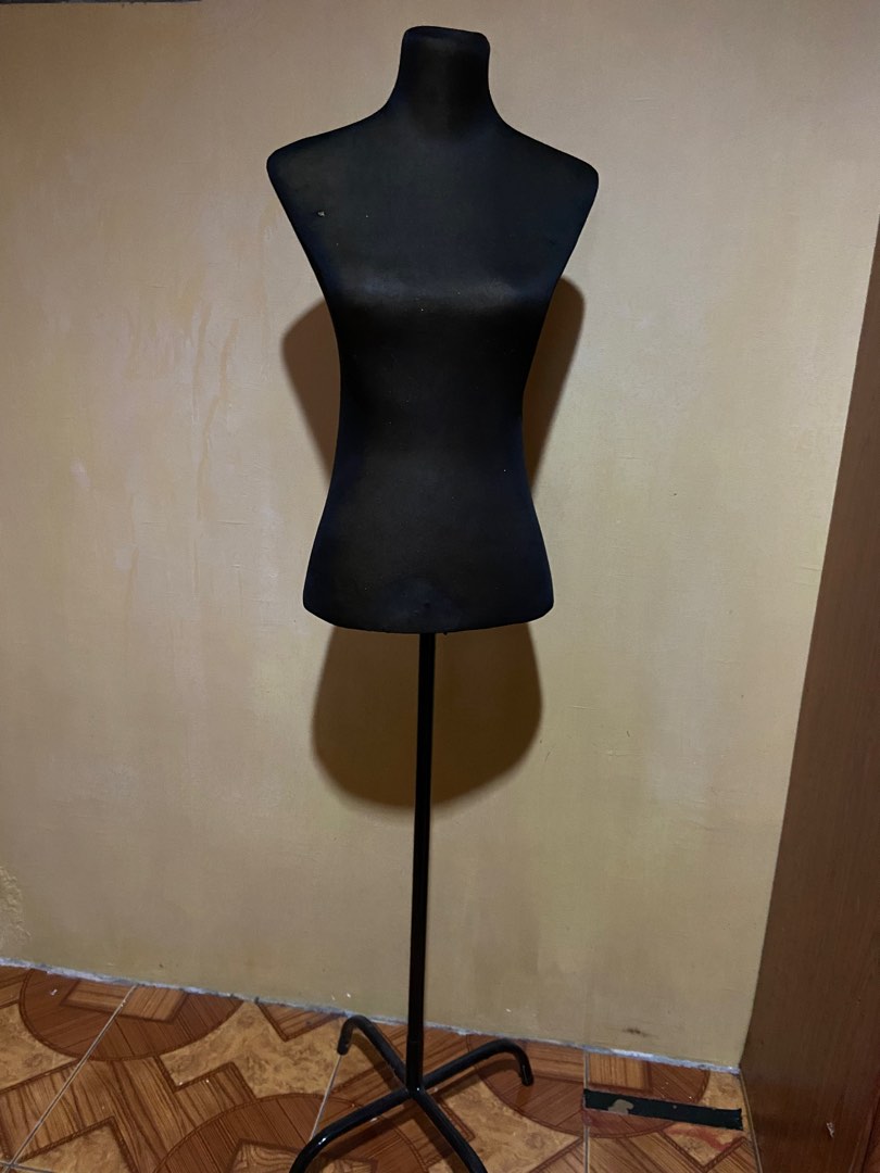 RUSH: MANNEQUIN FOR SALE, Women's Fashion, Dresses & Sets, Evening ...