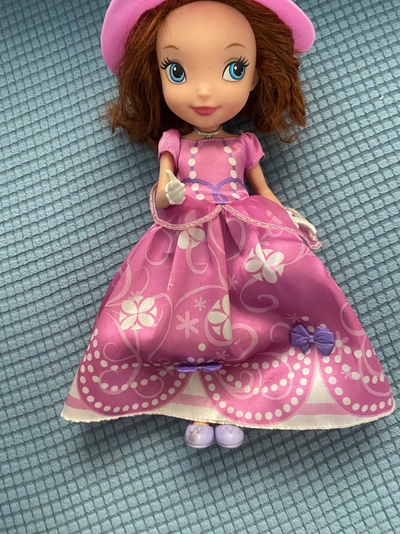 Sofia the 1st First Talking Doll, Hobbies & Toys, Toys & Games on Carousell