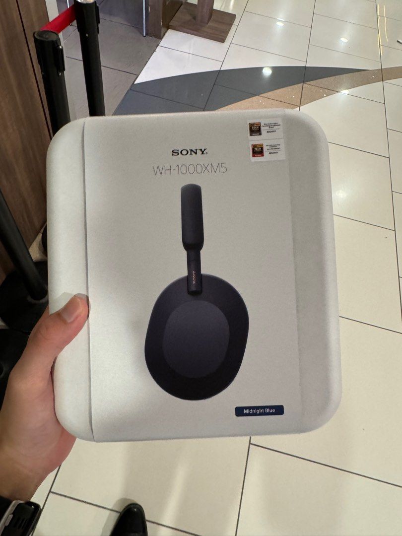 Sony WH-1000 XM5 Midnight Blue, Audio, Headphones & Headsets on Carousell