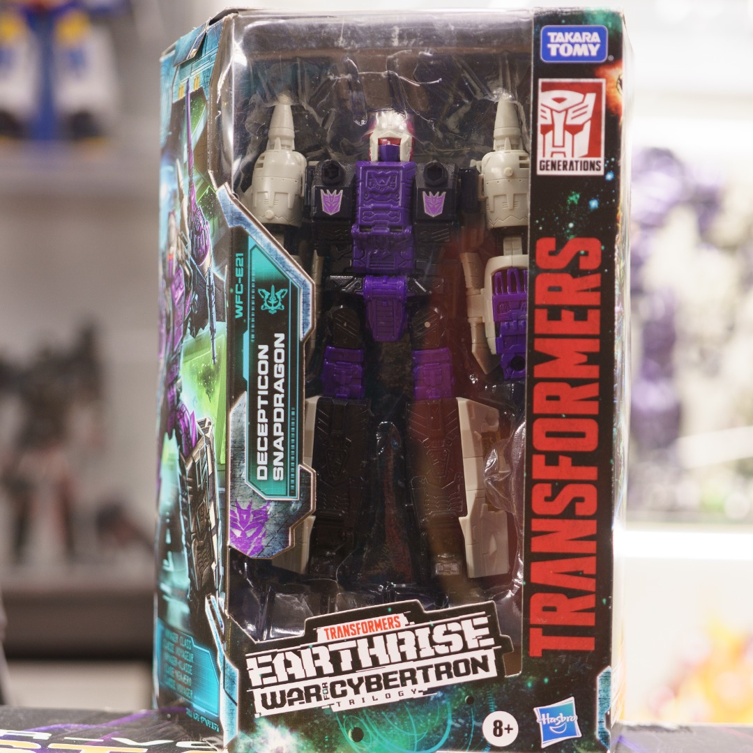 Transformers Earthrise Snapdragon, Hobbies & Toys, Toys & Games on ...