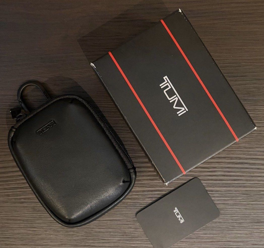 Tumi MODULAR ACCESSORY LEATHER POUCH, Luxury, Bags & Wallets on Carousell