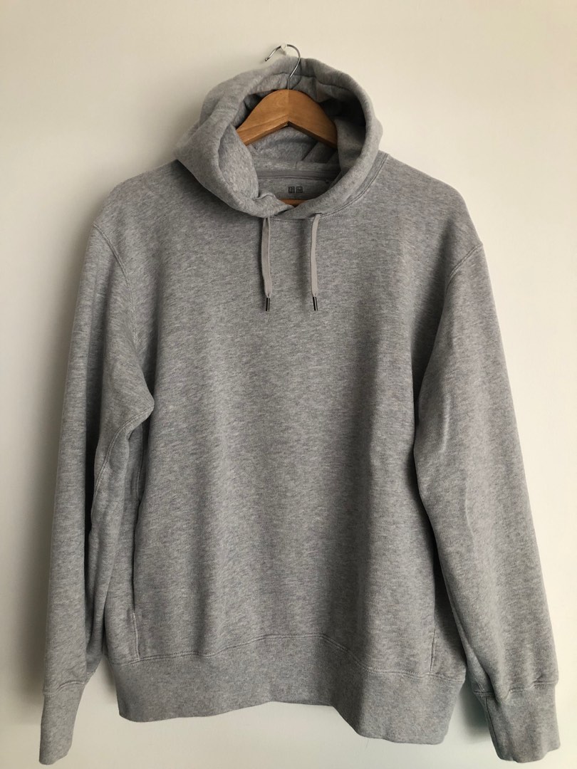UNIQLO Hoodie UNISEX, Men's Fashion, Coats, Jackets and Outerwear on ...