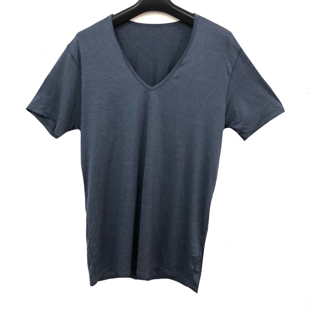 Uniqlo Mens Airism Sandy Blue V Neck Shirt, Men's Fashion, Tops & Sets ...
