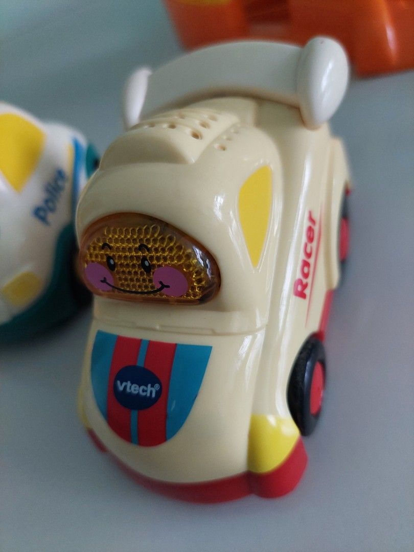 VTech Spinning Spiral Tower Playset and Vtech Cars, Hobbies & Toys ...