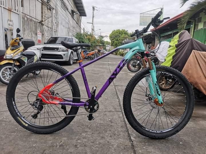 AVIA STORM 27.5 MECHANICAL 1X9 TRI COLOR (KENDA BLACK TIRES), Sports ...