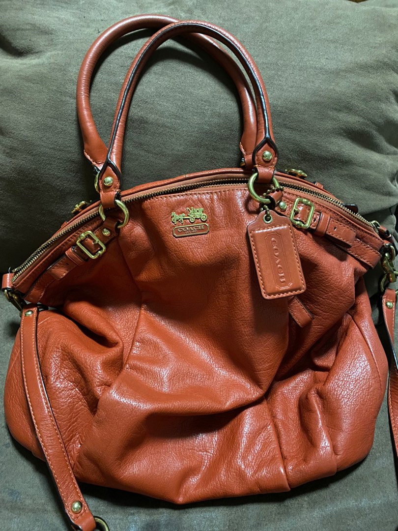 Coach 18641 Madison Lindsey Shoulder Bag, Luxury, Bags & Wallets on ...