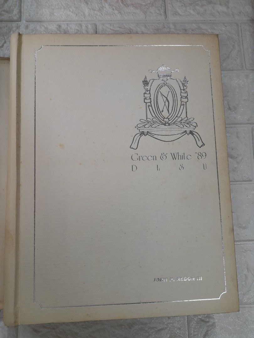 DLSU Yearbook 89, Hobbies & Toys, Books & Magazines, Textbooks on Carousell