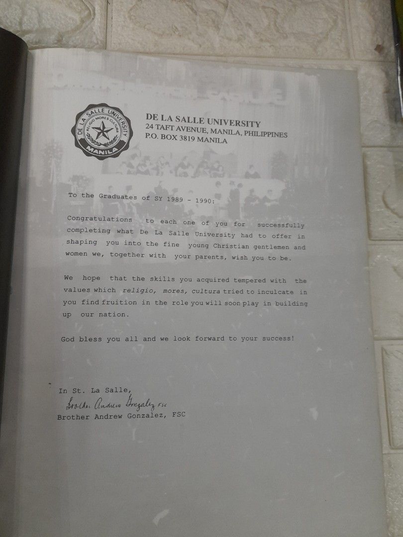 DLSU Yearbook 89, Hobbies & Toys, Books & Magazines, Textbooks on Carousell