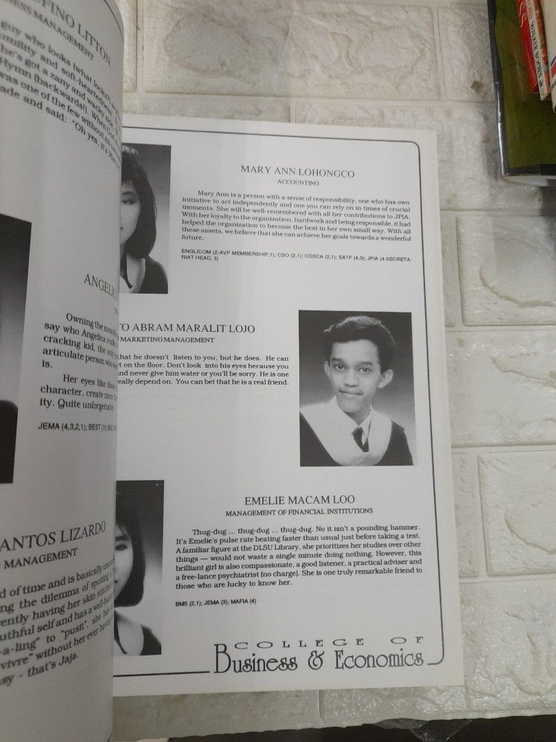 DLSU Yearbook 89, Hobbies & Toys, Books & Magazines, Textbooks on Carousell
