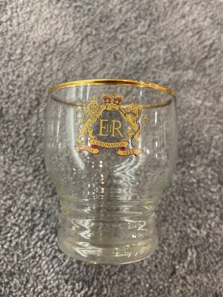 ER Coronation Glass Cup, Hobbies & Toys, Collectibles & Memorabilia ...