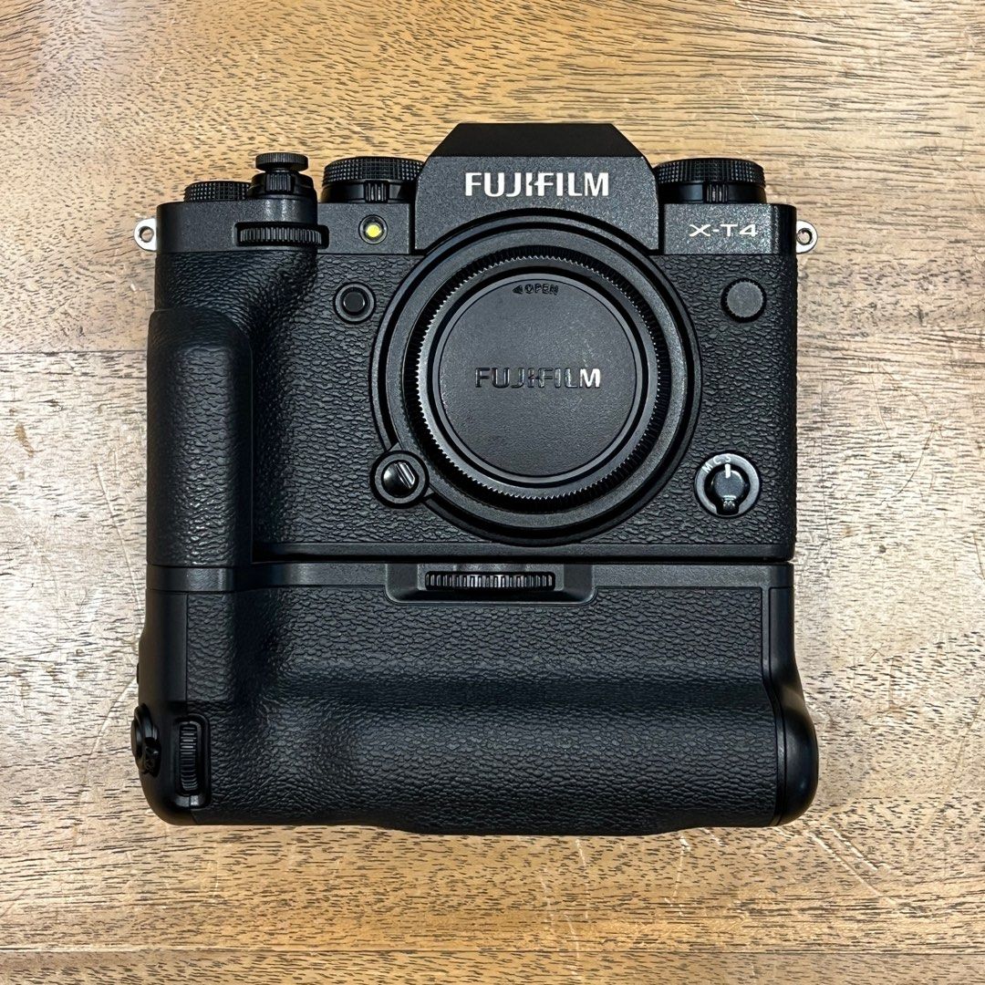 Fujifilm XT-4 / Booster grip, Photography, Cameras on Carousell
