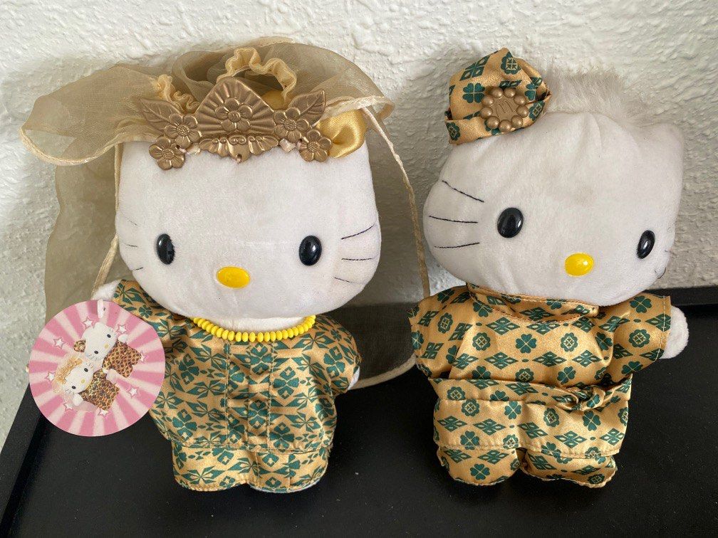 Hello kitty Malay wedding collectible, Hobbies & Toys, Memorabilia ...