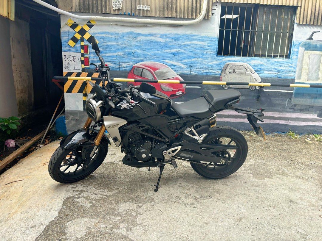 HONDA CB300R, 機車, 重機在旋轉拍賣