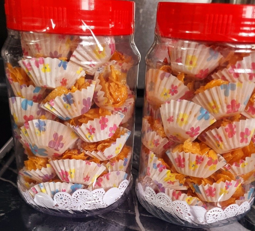 Pre-order ..Honey Cornflakes, Food & Drinks, Homemade Bakes on Carousell