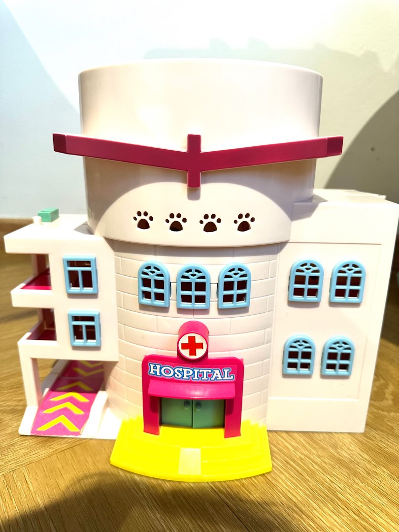 Hospital Toy, Hobbies & Toys, Toys & Games on Carousell