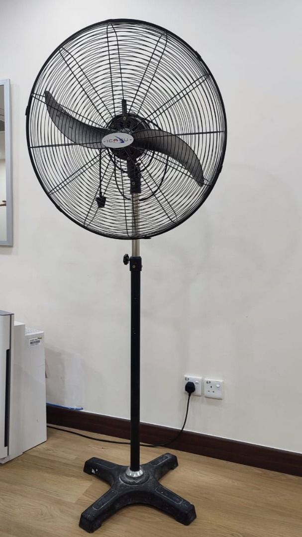 ICASU INDUSTRIAL HEAVY DUTY STAND FAN KIPAS KILANG 26 INCHI, TV & Home ...