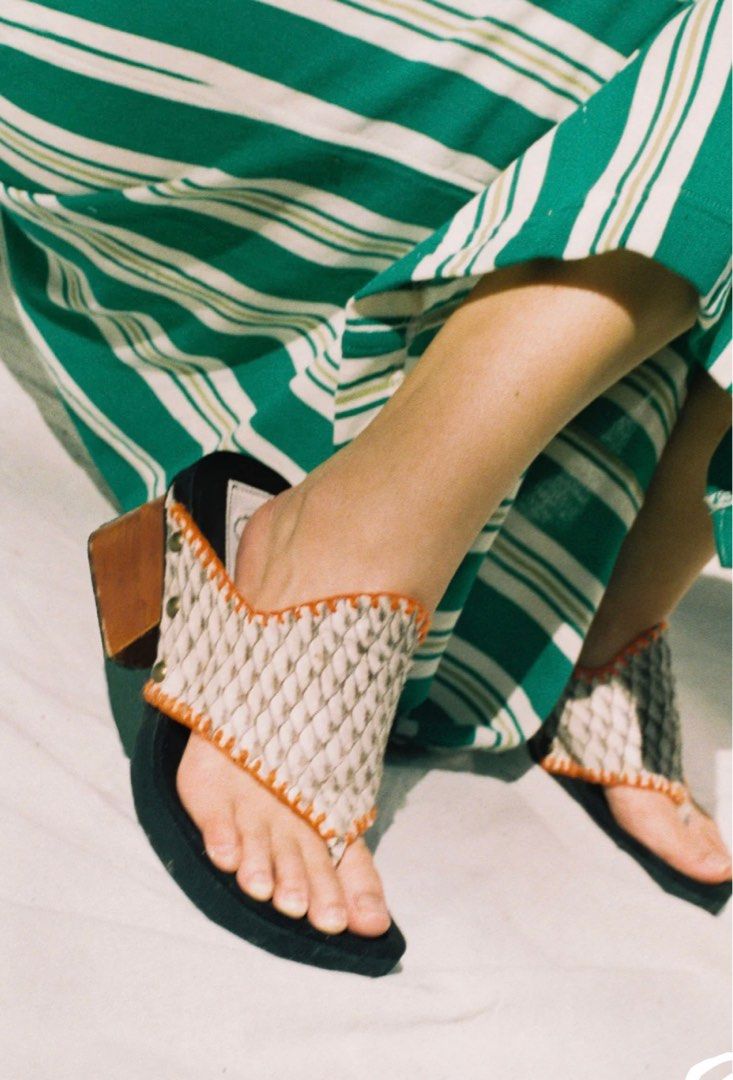 Jos Mundo Parang Bakya, Women's Fashion, Footwear, Heels on Carousell