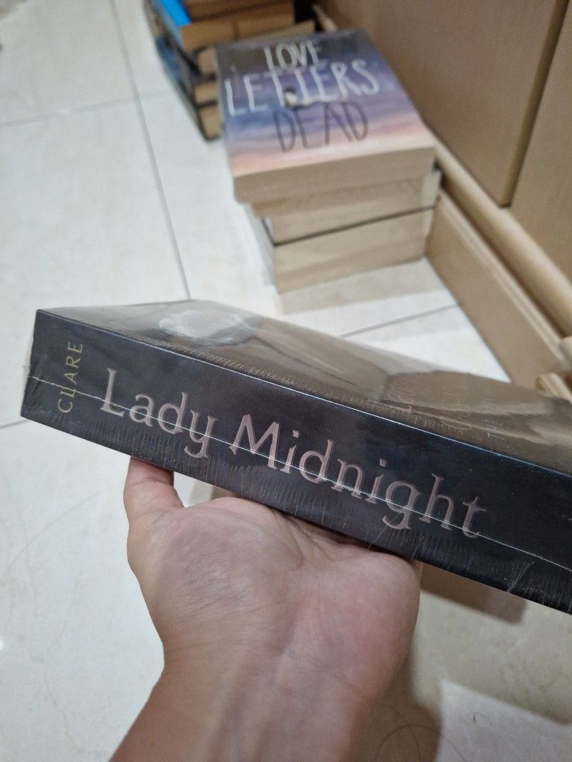 Lady midnight cassandra clare buku novel impor ori english inggris, Buku & Alat Tulis, Buku di ...