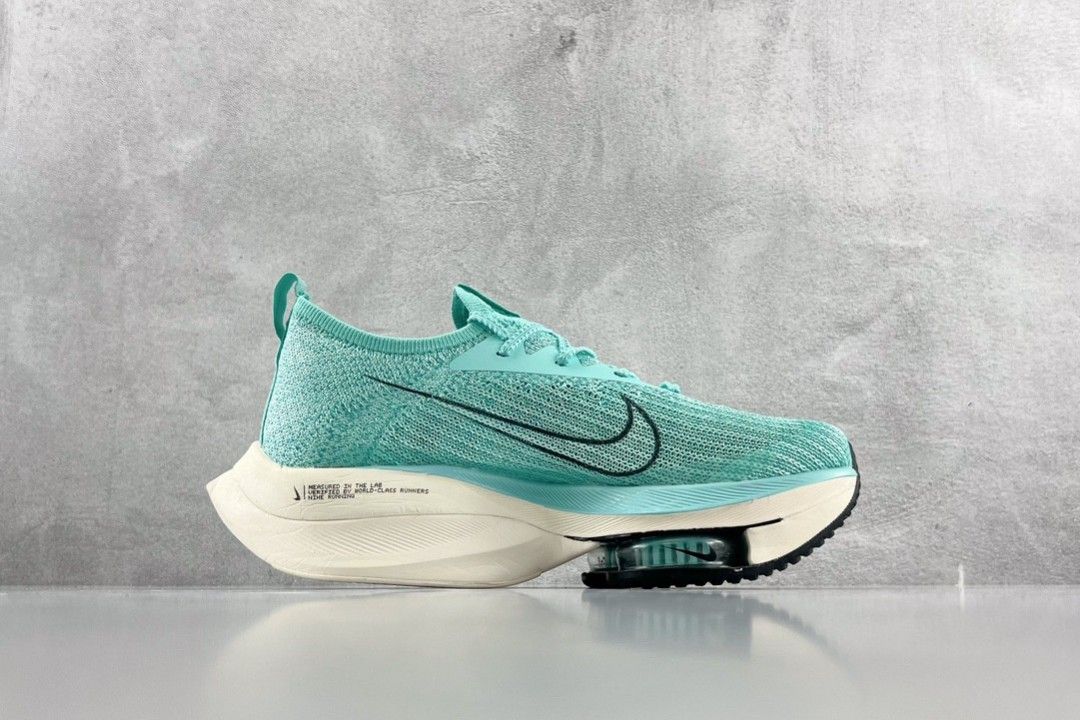 Nike Air Zoom Alphafly Next% 1, 男裝, 鞋, 波鞋 - Carousell