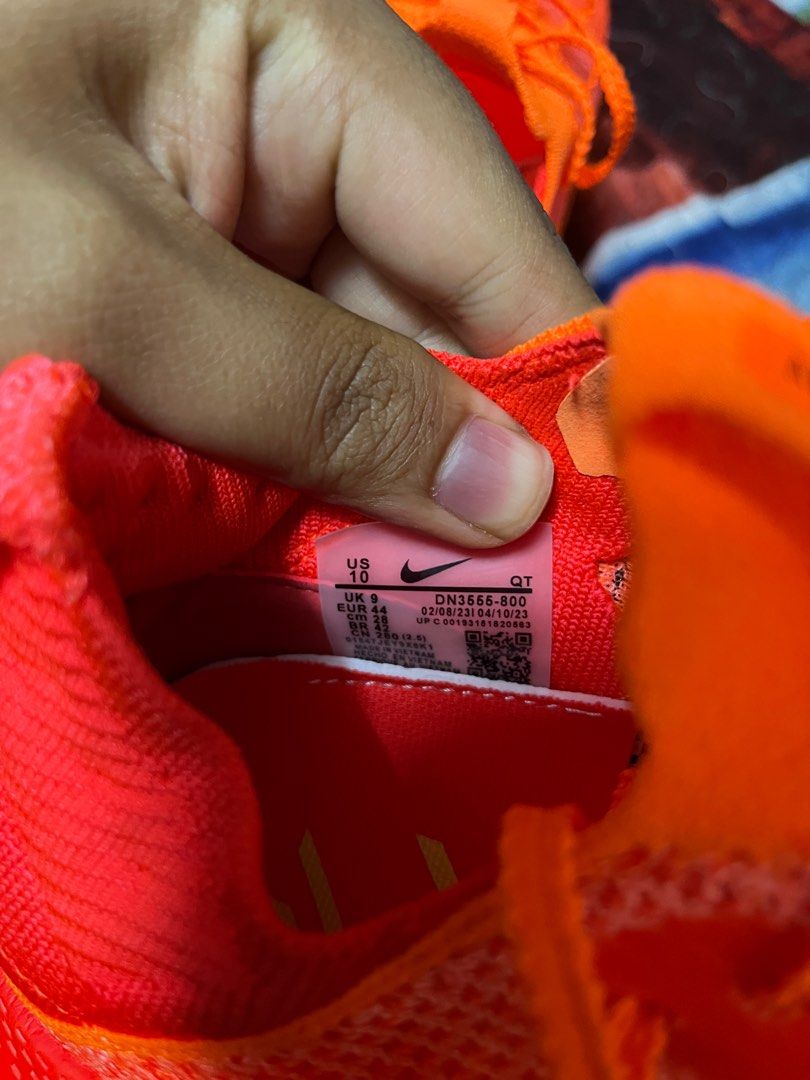 Nike alphafly, Men's Fashion, Footwear, Flipflops and Slides on Carousell