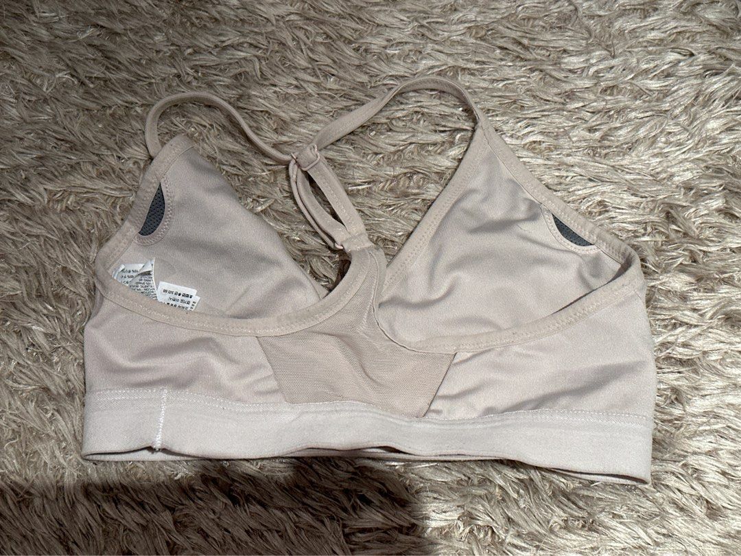 Nike Beige Sports Bra - M, Women's Fashion, Activewear on Carousell
