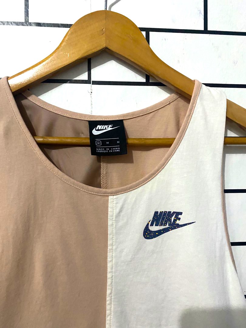 Nike Sports Wear, Women's Fashion, Activewear on Carousell