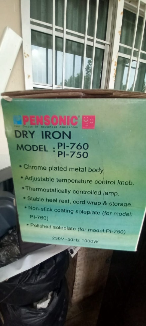 PENSONIC IRON - PI750, TV & Home Appliances, Irons & Steamers on Carousell