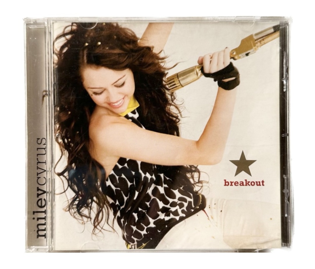 Pre-owned CD [Miley Cyrus - Breakout], Hobbies & Toys, Music & Media ...