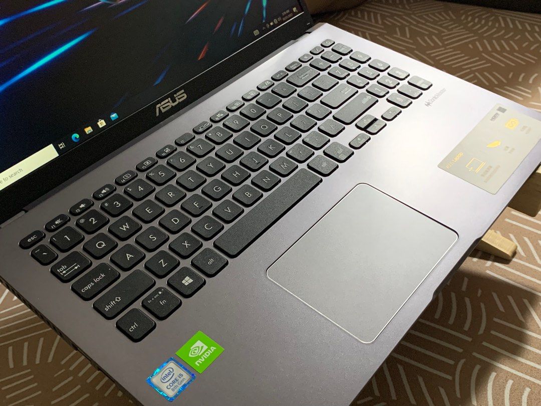 RUSH!! ASUS VivoBook /Core i5 8th Gen /8GB ram /256GB NVMe M.2 SSD ...