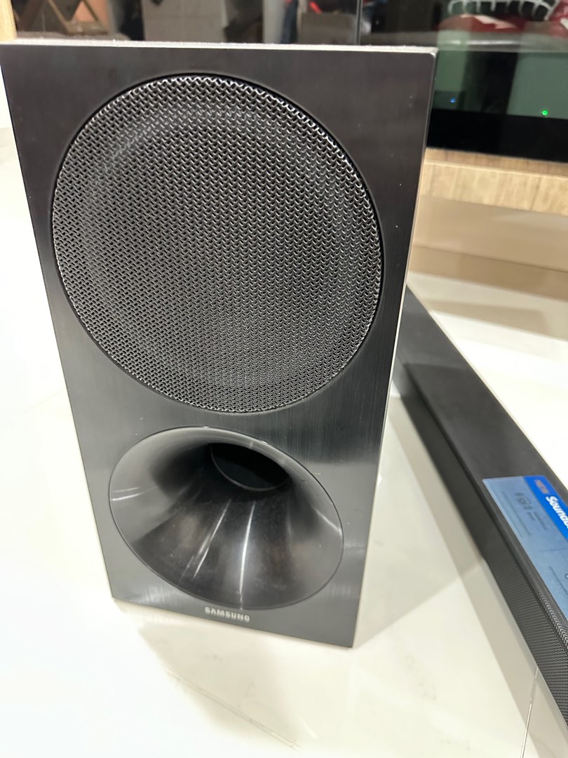Samsung HW-M550 soundbar and subwoofer, Audio, Soundbars, Speakers ...
