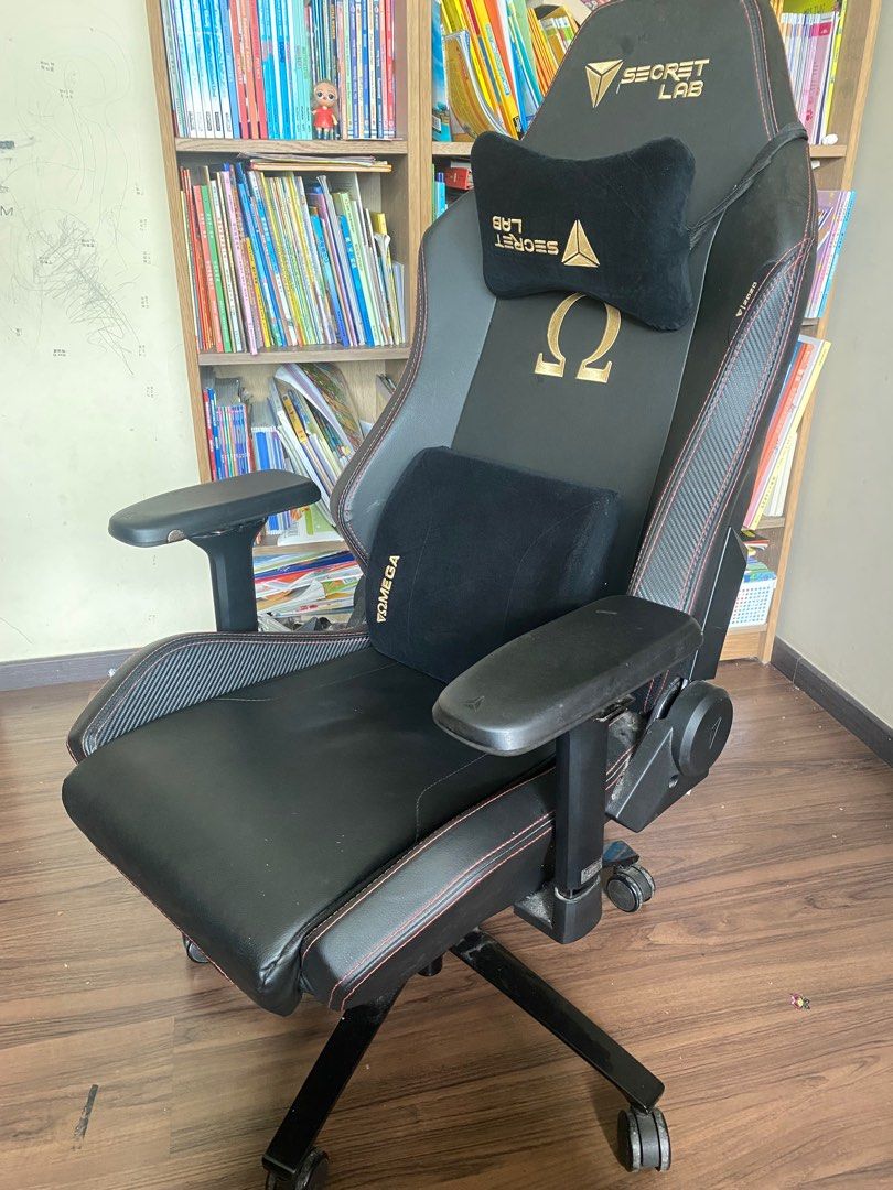 Secret lab omega chair 2020, Furniture & Home Living, Furniture, Chairs ...