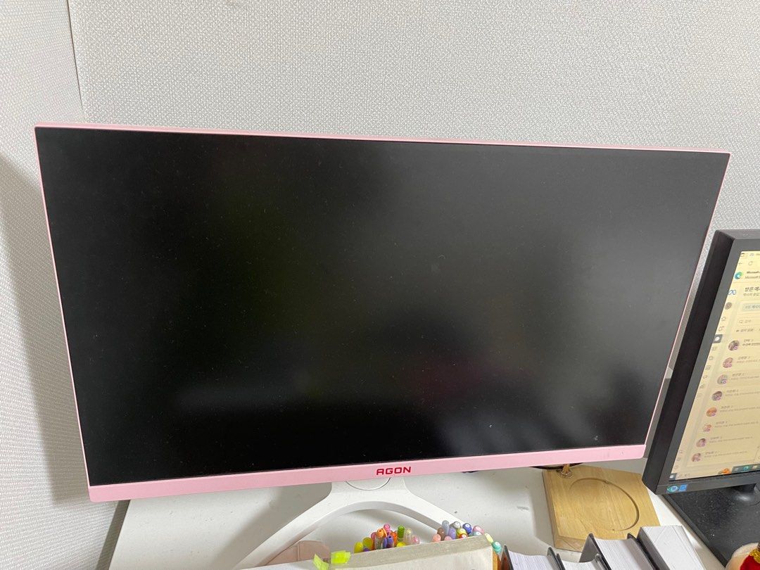 SELLING AOC AGON PINK GAMING MONITOR, Computers & Tech, Parts ...
